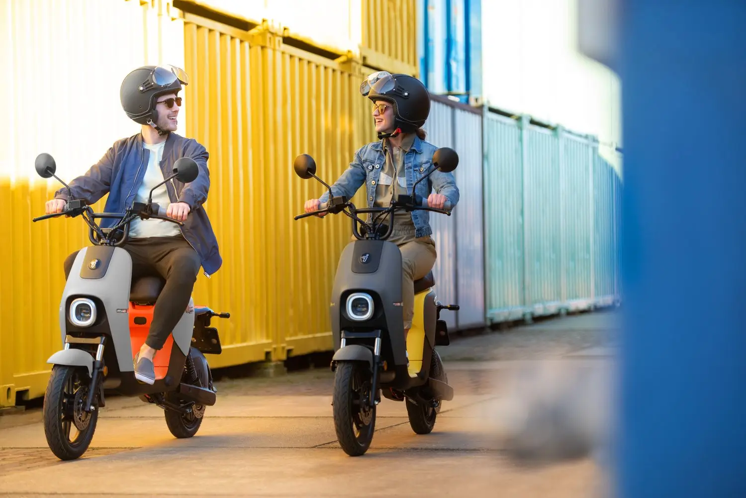 Электроскутер Segway-Ninebot B110S, Yellow/Dark Grey